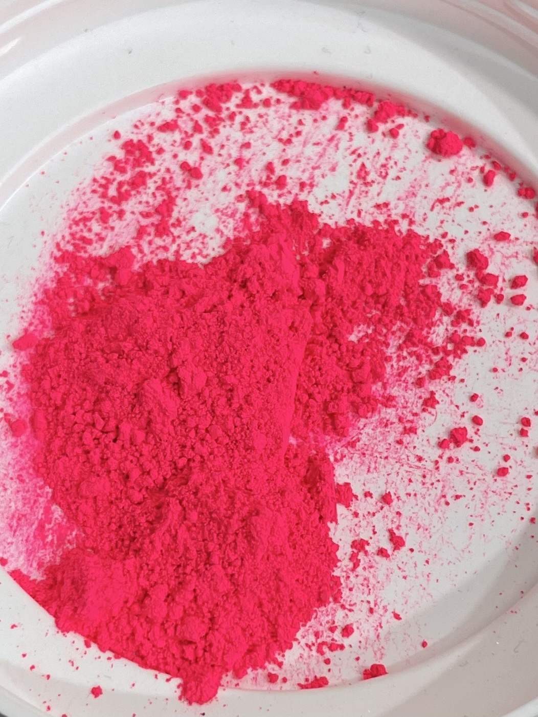 Neon Pink Mica hp18 – EiLuxe Sydney